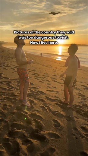 Travel Better in Colombia / Mieux Voyager En Colombie on Instagram: "👇🇫🇷🇨🇴Every Colombian told me the same thing: “The biggest danger in Colombia is that you’ll never want to go back home (or visit another country haha).” They were right. Arrived here just passing through in 2015, I now live here, ring on my finger, and co-run a travel agency. Will you take the risk and come in 2026? :D If you want a trip where we’ve spent years selecting the crème de la crème while minimizing transport hou