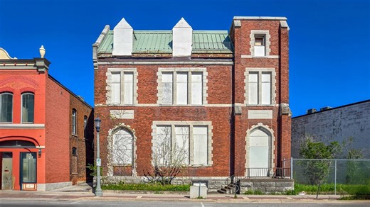 Creepy 125-Year-Old Abandoned Customs Building