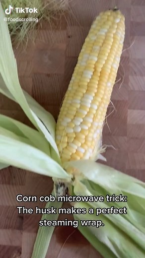 Foodscrolling on TikTok