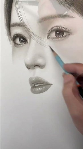 Hyper-Realistic Pencil Portrait Tutorial: Hair Detailing & Shading Secrets