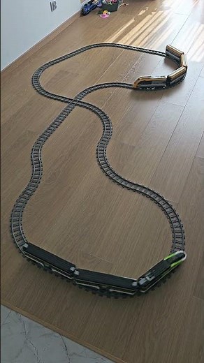 LEGO train crash! 60337 collides twice with 60197 on figure-eight