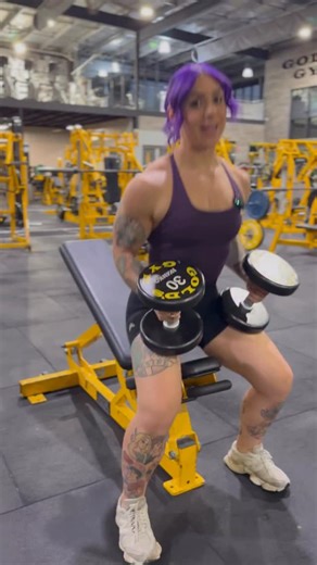MAURINE MAGKA | ONLINE COACH 🏋️‍♀️🦄 on Instagram: "Comment JACKED for a 4 day program which will show you how to structure your training into full upper and full lower body days 🤝 & SAVE this video if you just need a little workout inspo to target your whole upper body while building nice arms and shoulders: 🦄 Incline Dumbbell Press x 8, superset with 3 Point Dumbbell Row x 12 - 3 sets 🦄 Half Kneeling Cable Row (high to low) x 10, superset with Cable Lateral Raise x 8-10 - 3 sets 🦄 Overhea