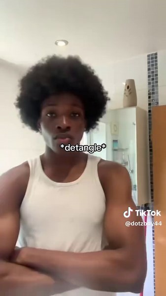 How To Style Your Afro: A Complete Hair Tutorial