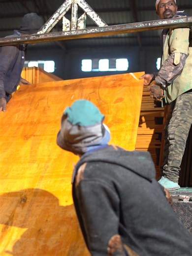 ለታላላቅ ፕሮጀክቶች - የታማኝነት አጋር! ​እንደ China Jiangsu, Wu Yi, Beijing Urban, CCCC እና CGCOC ያሉ ግዙፍ ኩባንያዎች በጥራታችን ይተማመናሉ! ​ፕራይም ቲምበር ጥራት ያላቸውን፦ ፕላይውድ (Plywood) ከኦስትሪያ የሚገቡ ጣውላዎች ጠንካራ የሀገር በቀል እንጨቶችን ያቀርባል። ​ከፍተኛ መጠን ያለው ትዕዛዝ፣ በልኬቱና በአጭር ጊዜ እናቀርባለን። #963347181 #MDF #PrimeTimber #Plywood #Since1987 #lumber #Furniture #Construction #BuiltToLast