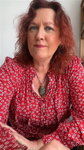 19K views · 1K reactions | Good morning, Changing dreams and wishes being ok - in fact a sign you are evolving, the limitations of being in a human body, language is more than words, flowing, forgiveness and Quan Yin. Kuan Yin Oracle Alana Fairchild. Archangel Metatron Self Mastery Oracle Amanda Ellis | Angelic Celestial Colours | Facebook