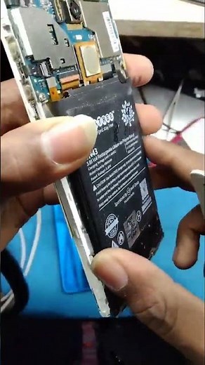 redmi Note 4 battery remove 🤔 फूली हुई बैटरी को किस तरह से निकाला जाता है#mobilerepairing #shorts