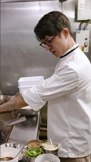 How to Stir-Fry Your Pad Thai