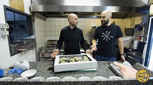 182K views · 593 reactions | Questa volta abbiamo svelato a Danilodafiumicino i segreti del nostro pane! Guarda il video e scopri di più sulla realtà Birretta Wine And Food! | Birretta Wine and Food - Hamburgeria | Facebook