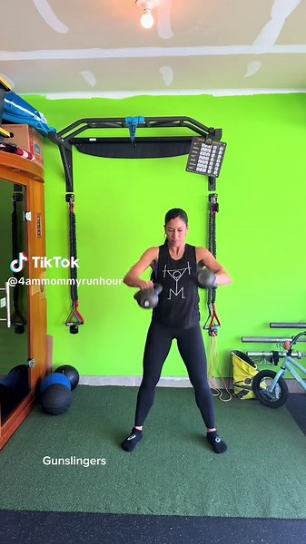 🏋🏻‍♀️WEDNESDAY FULL BODY WORKOUT🏋🏻‍♀️ 💾Save these moves for your next strength day. Send them to a friend who needs to lift the weights and build healthy bones and muscles for life 🙌🏼💪🏼 • • • 🔥The work: 3 rounds at 6-10 reps each (depends on the weight you’re using and what RPE is your goal also depends on how many reps you should do) ➕Front foot elevated split squat ➕Gunslingers ➕Single arm KB swing (8-10 swings each arm) ➕Sliding lateral lunge into a reverse lunge ➕Ball balanced moun