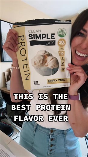 Hands down my FAVORITE flavor. Have you tried it?? Use code STAYFITMOM to save 10%! #protein #proteingoals #macros #trackingmacros #macrocoach #fatloss #momlife