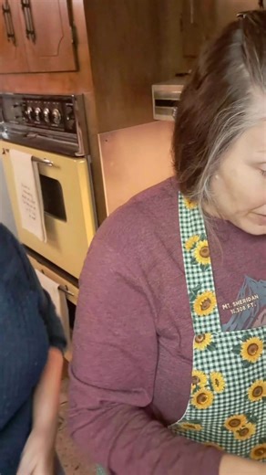 T-bone Steak Karla shows how to cook a steak that is tender and flavorful. #meat #beefitswhatsfordinner #beefsteak #beef #cow #cowmeat #healthyeating #healthy #HealthyChoices #healthyhabits #health #meateater #meateaters | South Alabama Cooking