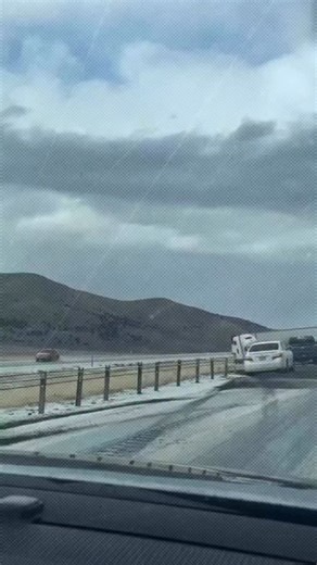 Multiple vehicles involved in a crash on I-15 southbound, just south of Payson. Video shows a large pileup with traffic heavily impacted in the area. Drivers are advised to expect delays and use caution while traveling through this stretch. #SLCSCOOP #SALTLAKECITY | Salt Lake City Scoop