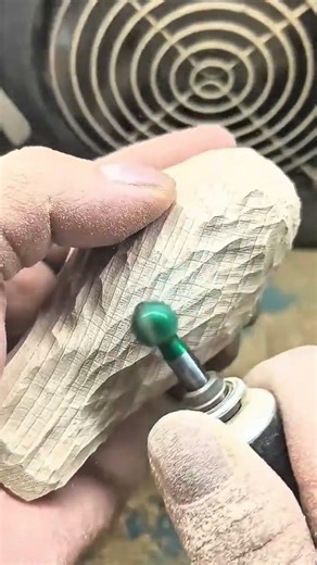 Finishing Wood Carvings with a Mini Grinding Machine More Refined Details #shorts