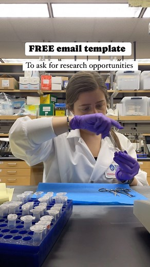 Milanie, MD | IMG Advocate on Instagram: "[💌SAVE for later] PROTIPS for writing an E-mail asking for Research Opportunities 🥁 Let’s get into it! PRO TIP number 1️⃣: Be PROFESSIONAL: never forget to add a clear SUBJECT, to download any document as PDF, and to SIGN your name in the end. 📧How to add an automatic digital signature to your e-mails?: Gmail>Settings>All Settings>Signature> add your signature text in the box>Save changes PRO TIP number 2️⃣: KNOW the Researchers you are emailing& show