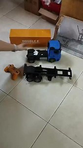 Xe container cỡ lớn điều khiển từ xa pin sạc tỉ lệ 1:20, hàng thương hiệu Double Eagle #quatrungthu #tettrungthu #quachobe #dochoi #dochoitreem #dochoichobe #dochoidieukhientuxa #toys #xedieukhientuxa #xetai #xehang #xecontainer #doublee | Đại Lý Đồ Chơi