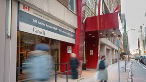 Union goes to labour board over federal government's early retirement incentive