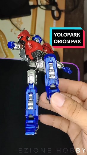 Yolopark Orion Pax Transformation | Transformers Optimus Prime Tribute