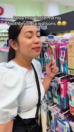 😂😂😂 Tester ng toothbrush sa watsons. Shala