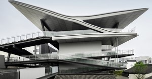 cascading planes and platforms encircle spActrum’s stellar isle center in chinese old town