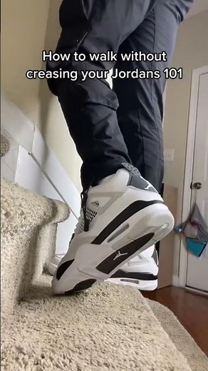 How to walk without creasing your Jordan’s 101