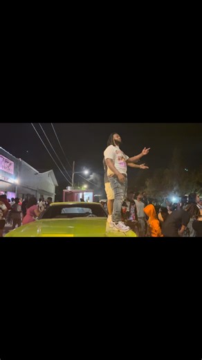 They say my window off track 😂😂😂 mf you think i care bout this sh*t i got 20 cars ‼️ #TheHoodDonk #Vertman #GetUpandTrapAgain | Bunkie White