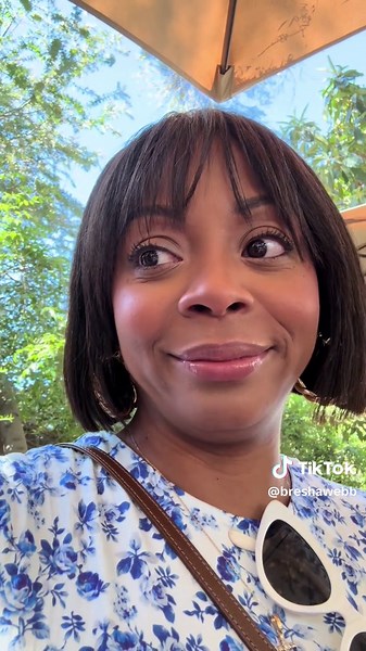 When you’re the only friend that doesn’t watch #loveislandusa. 😂😂😂😂😂 Should I start watching? Am I too late the party?