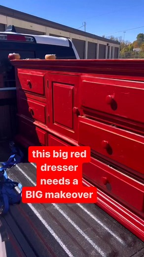 ✨ HOW I DID IT: 👇🏼 ✨cut out the door insert using a circular saw with a 60 tooth blade. Cut and caulked scrap trim to cover the raw inside edges. Replaced with 5mm pre sanded plywood and burlap. More on this later!! 😉 ✨ scuff sanded THE ENTIRE PIECE with 120 grit to remove brush strokes and create a smooth surface ✨ clean with TSP ✨ prime using BIN shellac ✨ paint using Behr satin enamel - custom smoky gray ✨ seal with Varathane matte water based poly ✨hardware from my stash! Burlap door supp