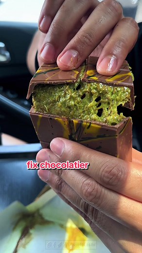 Replying to @Nratikahhh ingatkan nak beli produk KA je kena berebut dan berhempas pulas! rupanya Fix Chocolatier ni pon sama ya kena order 5am dalam 5min da sold out haahaha #SyedotAsmr #MakanLokal #FixChocolatier #FixChocolate