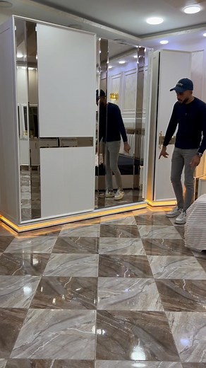 لأصحاب الذيق والADLجبنالكم الحل في غرفة اقل مايقال عنها تحفة فنية الغرفة (اثينا). بطول 2متر مع خزنة من باب واحدة قابلة للتقسيم مصنعة من الخشب الأحمر للطلب أو الاستفسار يرجى مراسلتنا في الصفحة أو الاتصال بالرقمين:0556649058 0561329762 | Meuble Mnr