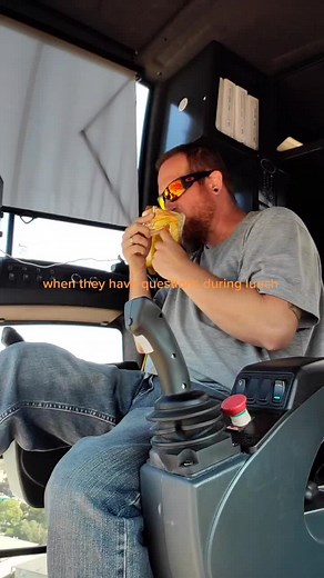 #cranetok #towercraneoperator #towercranelife #towercraneoperator