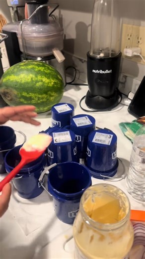 Simply Picks on Instagram: "Small dishes that not everyone wants to enjoy 😅😁 #lowesfinds #minibucket #botes #lowestprice"