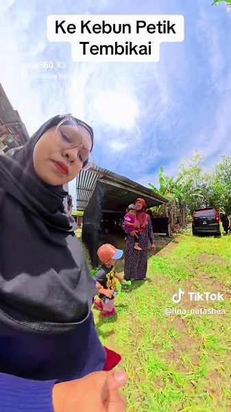 Exploring Farm Life: Picking Watermelon and Papaya