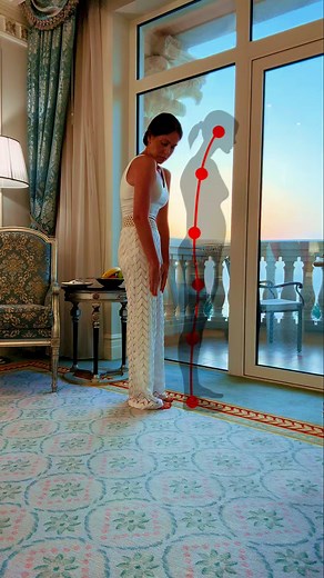 239K views · 2.4K reactions | For those that can kneel comfortably you’ll love this mobility flow for posture. Check out my page for knee friendly alternatives! ✅ #fblifestyle #BetterPosture #painmanagement | Abi Mills Yoga | Facebook