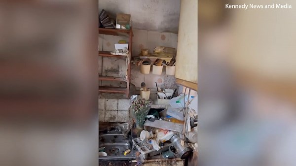 Cleaner reveals horrifying conditions inside elderly couple's home