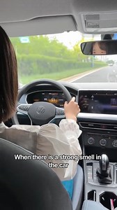 The correct way to open and close the car window, 90% of people do it wrong! | CarGirls Tips