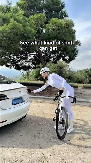 POV: my camera is on a moving car 😱｜Insta360 GO Ultra