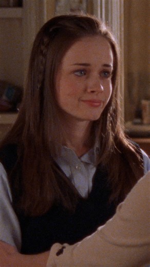 May this kind of support system always find my children. Tis the season to watch GILMORE GIRLS — playing on Netflix! | Netflix Family