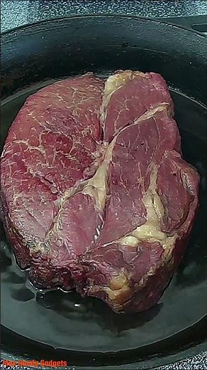 Cooking a Chuck Roast Like a Steak Reverse Seared Tastes Better Than Ribeye #shorts #chucksteak