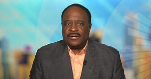 "The NFL Today" host James Brown on his friend Bill Russell's extraordinary career and legacy