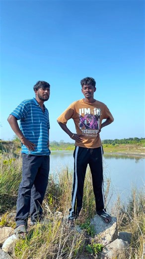 Sarad B on Instagram: "Rojgar #reels #trendingreels #explore #instagood #trendingaudio #sadri #sadrireels #nagpuri #nagpuri #adivasi #adivasiculture #adivasi_viral_reels_adda #comedyvideos #comedyvideo #funny #funnyreel"