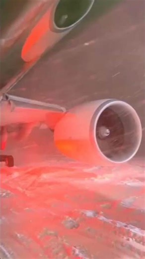 Flying in winter weather is not only about clearing the runway. #aviation #engineering #aerodynamics
