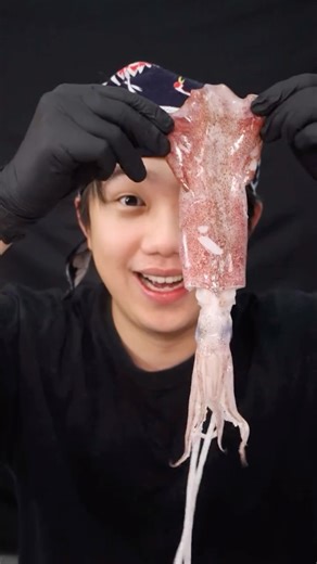 KongGiant on Instagram: "Tiny Baby Squid I’m craving for🦑 #satisfying #food #cooking #asmr"