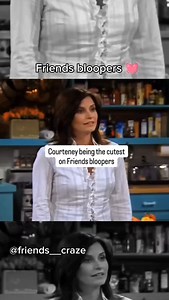 1.6K views · 1.2K reactions | Friends bloopers 藍#friendsbloopers #friends #friendstvshow | friends__craze | Facebook