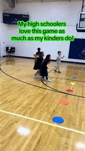 FOOD FIGHT: K-12 Safe Dodgeball PE Game (Overhand Throwing, Catching)