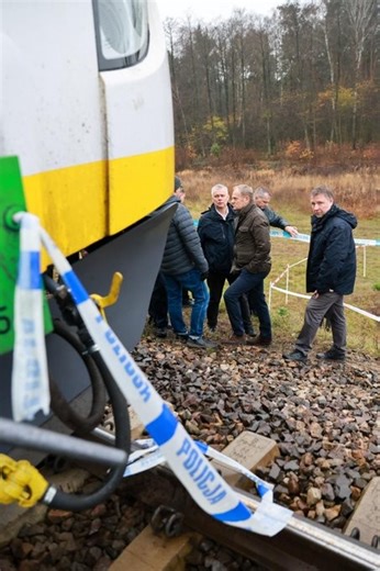 Två män som tros samarbeta med Ryssland identifierades som misstänkta för polska järnvägssabotageattacker