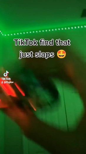 Iflylight (@iflyglow)’s videos with dark beach - -