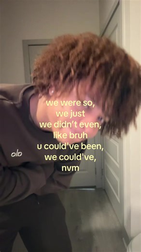 cam 🦸🏼 (@camfant)’s video of texts with my ex