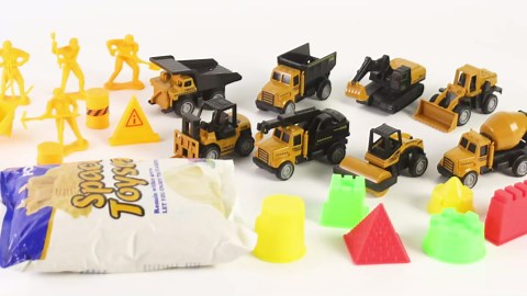 Play Construction Sand Kit,2.2lbs Magic Sand,8 Alloy Construction Vehicles,1 Inflatable Sandbox,8 Worker Figures and Road Signs,6 Castle Molds,1 Storage Box, Sensory Toys for Kids Ages 3+