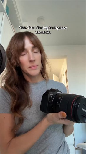 Why yes. Yes I have had the new Canon EOS R6 Mark III in my hands and I love it so much. Check out my YouTube video about it by commenting “new video” and I’ll send you the link! #photography #photographer #professionalphotographer #canonphotography | Vanessa Joy Photography