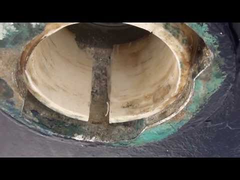 Bavaria yacht rudder bearing and anode change on a 37 ft boat